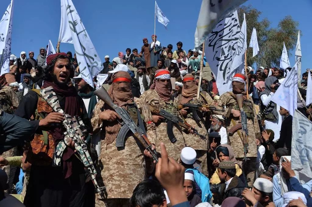 Violência no Afeganistão deve diminuir para que acordo de paz com Talibã avance, diz Pompeo